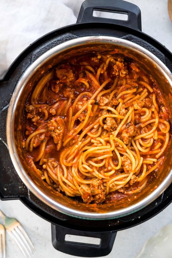 Instant Pot Spaghetti and Meat Sauce (One-Pot Meal) l Skinnytaste ...